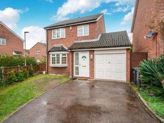 3 Bedrooms Detached house for rent in Brampton Close, Bedford MK42