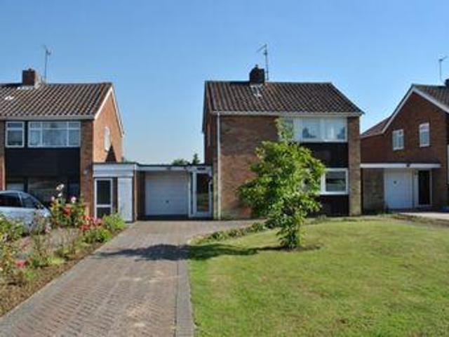 3 Bedrooms Detached house for rent in Brandles Road, Letchworth Garden City SG6