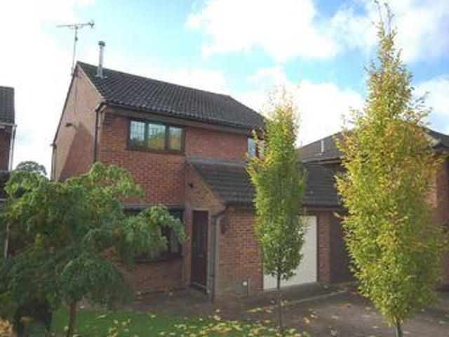 3 Bedrooms Detached house for rent in Brackendale Road, Swanwick, Alfreton DE55