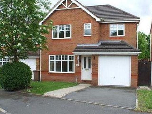 3 Bedrooms Detached house for rent in Camellia Close, Stoke On Trent ST4