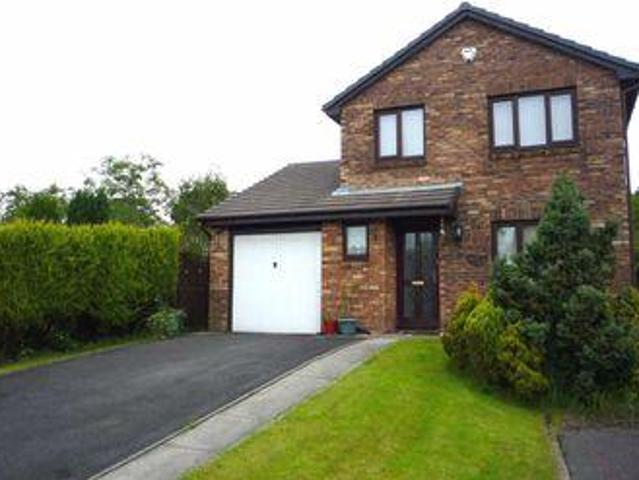 3 Bedrooms Detached house for rent in Celandine Close, Littleborough OL15