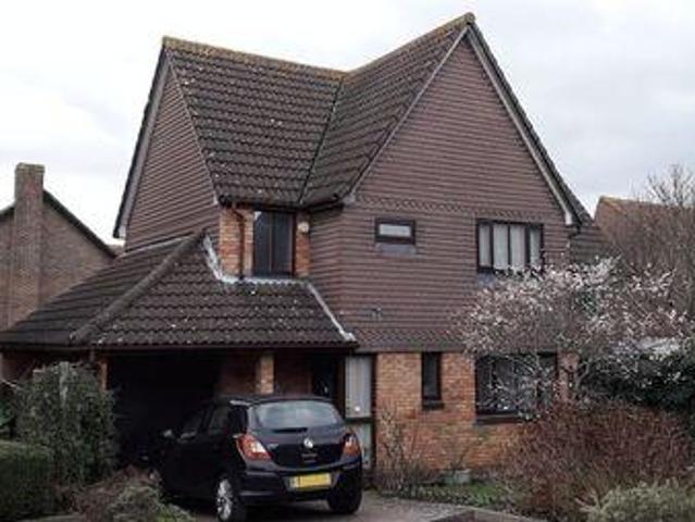 3 Bedrooms Detached house for rent in Cornflower Lane, Croydon CR0