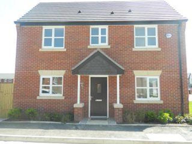 3 Bedrooms Detached house for rent in Crompton Gardens, Bolton BL1