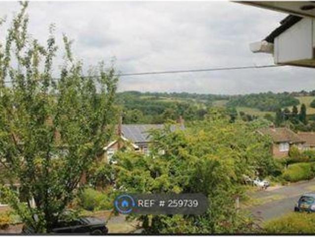 3 Bedrooms Detached house for rent in Disraeli Crescent, High Wycombe HP13