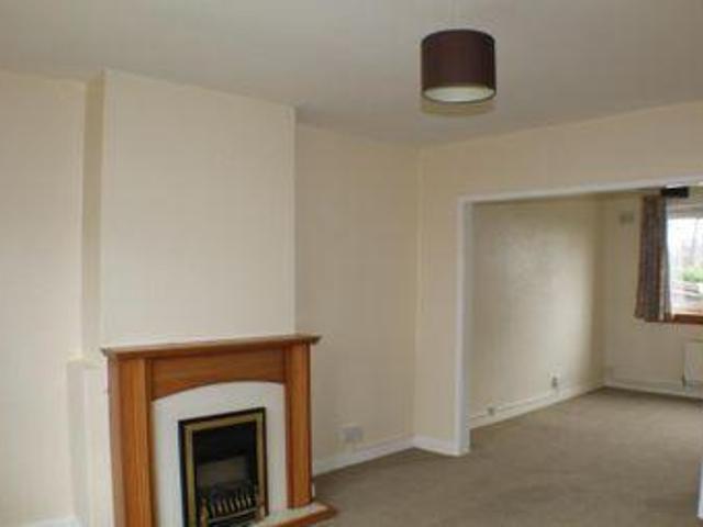 3 Bedrooms Detached house for rent in Dreghorn Gardens, Edinburgh EH13