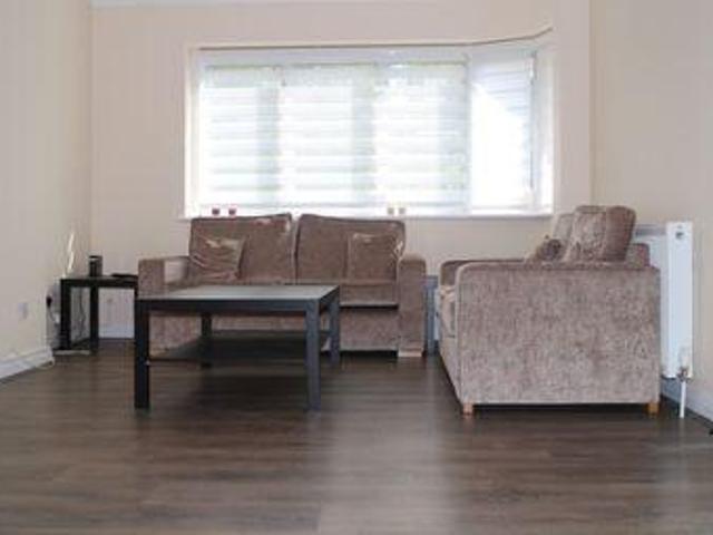 3 Bedrooms Detached house for rent in Engel Park, Mill Hill, London NW7