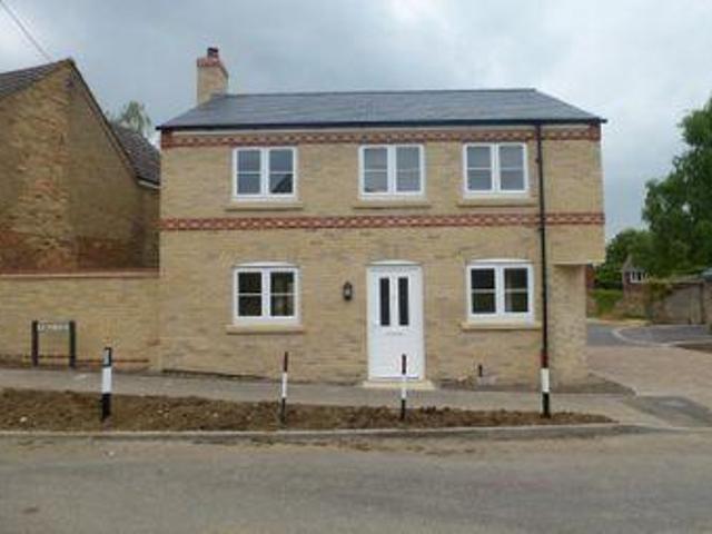 3 Bedrooms Detached house for rent in Ford End, Hail Weston, St. Neots PE19