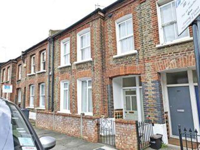 3 Bedrooms Detached house for rent in Goldsboro Road, London SW8