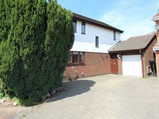 3 Bedrooms Detached house for rent in Green Meadows, Westhoughton, Bolton BL5