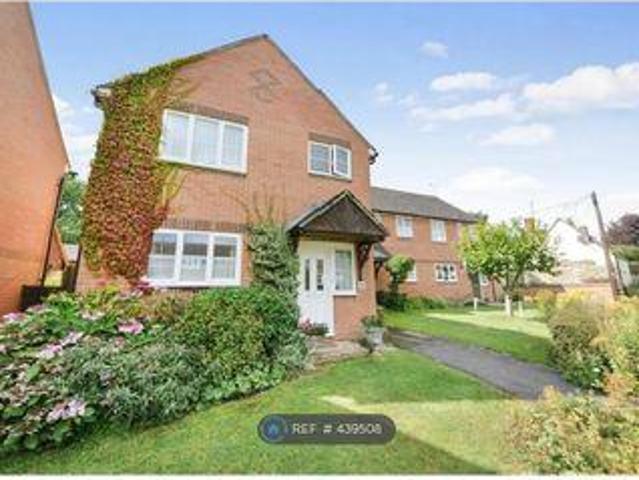 3 Bedrooms Detached house for rent in Hazells Lane, Shrivenham, Swindon SN6