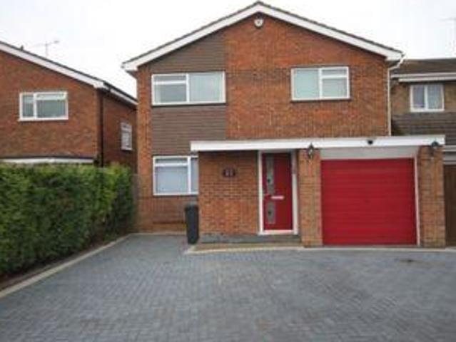 3 Bedrooms Detached house for rent in Julius Gardens, Luton LU3
