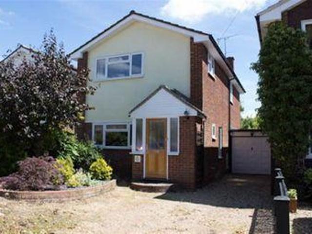 3 Bedrooms Detached house for rent in Kiln Field, Hook End, Brentwood CM15
