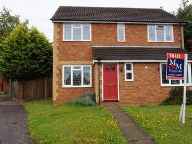 3 Bedrooms Detached house for rent in Lincoln Close, Flitwick, Bedford MK45