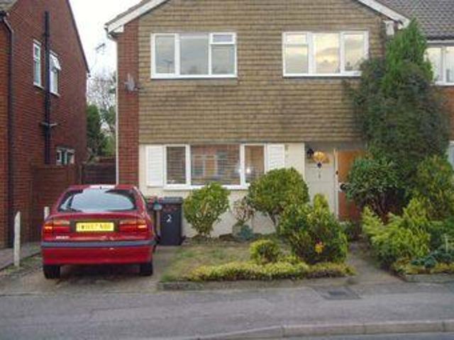 3 Bedrooms Detached house for rent in Percheron Drive, Luton LU4