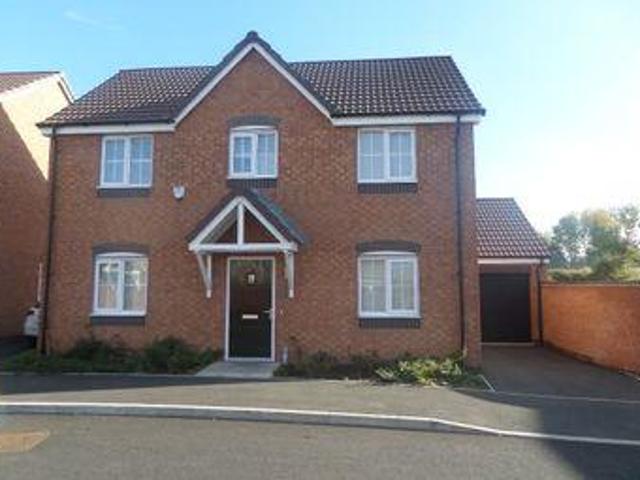 3 Bedrooms Detached house for rent in Poppy Avenue, Oldbury B69