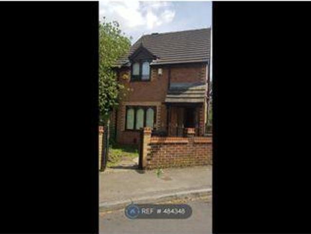 3 Bedrooms Detached house for rent in Raylands Lane, Leeds LS10