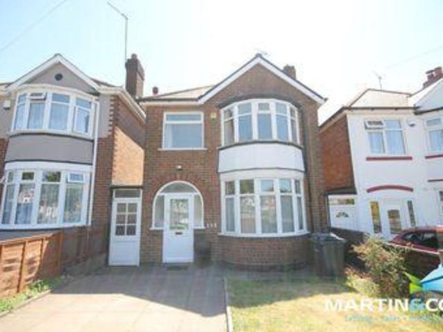 3 Bedrooms Detached house for rent in Ridgacre Road, Quinton B32