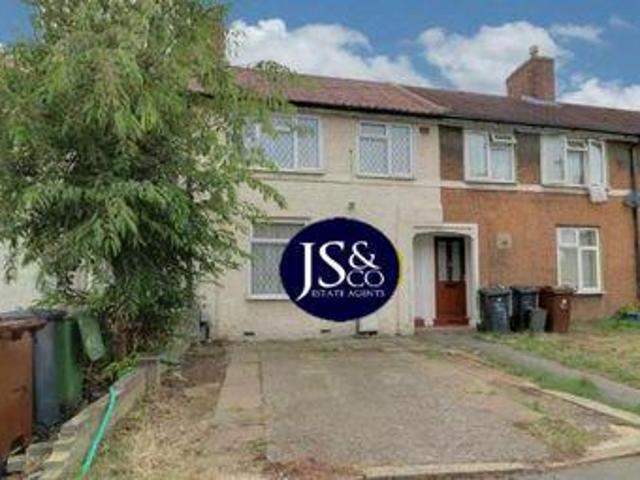 3 Bedrooms Detached house for rent in Standfield Road, Dagenham, London, Essex RM10