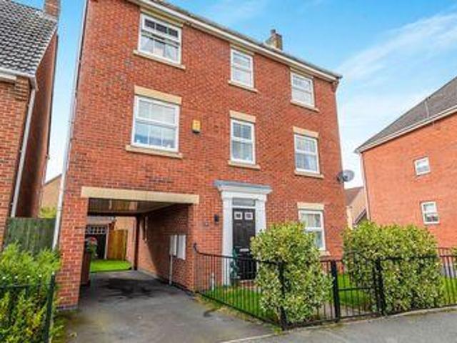 3 Bedrooms Detached house for rent in Salhouse Gardens, St. Helens WA9