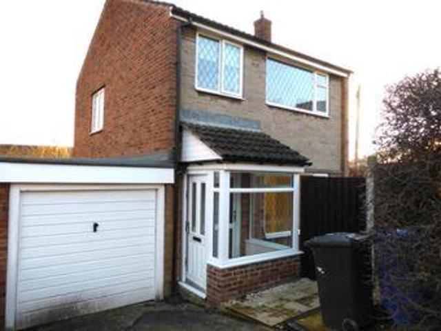 3 Bedrooms Detached house for rent in Sandstone Close, Sheffield S9