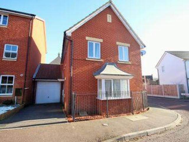 3 Bedrooms Detached house for rent in Septimus Drive, Colchester, Essex CO4