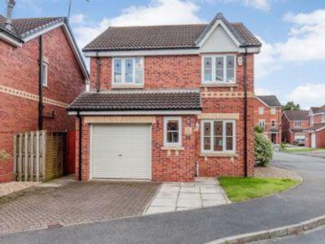 3 Bedrooms Detached house for rent in Shuttle Close, Rossington, Doncaster DN11