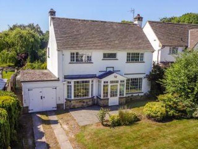 3 Bedrooms Detached house for rent in Southway, Guiseley, Leeds LS20