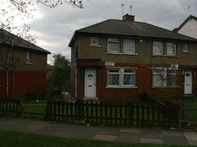 3 Bedrooms Detached house for rent in Walker Drive, Girlington, Bradford, West Yorkshire BD8