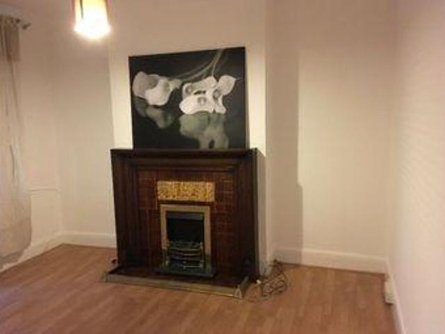 3 Bedrooms Detached house for rent in Woodbridge Road, Barking IG11