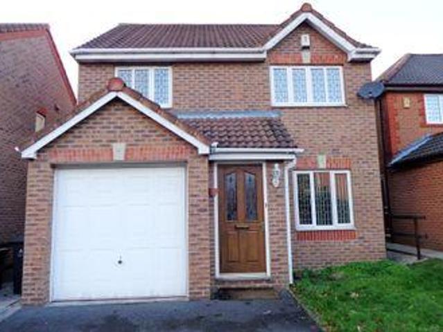 3 Bedrooms Detached house for rent in Woodlea Gardens, Meanwood, Leeds, West Yorkshire LS6
