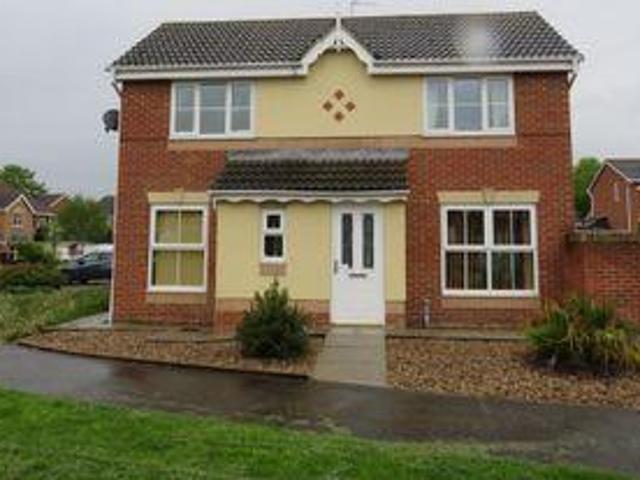 3 Bedrooms Detached house for sale in Manor Fields, Great Houghton, Barnsley S72