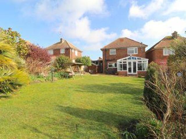 3 Bedrooms Detached house for sale in Meadowlands Avenue, Eastbourne, East Sussex BN22