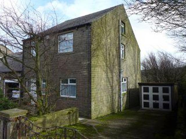 3 Bedrooms Detached house for sale in New Hey Road, Outlane, West Yorkshire HD3