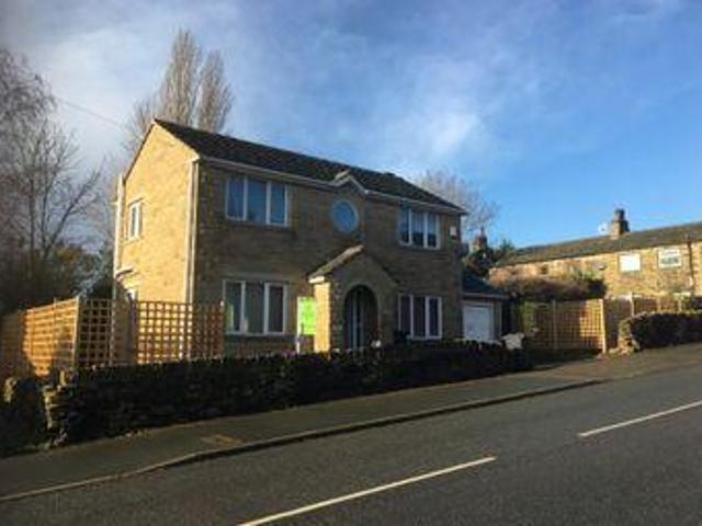 3 Bedrooms Detached house for sale in New Road, Huddersfield, West Yorkshire HD5