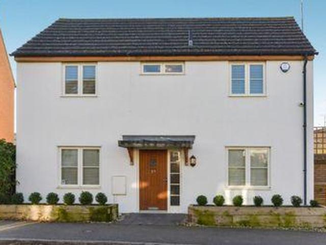3 Bedrooms Detached house for sale in Newington Gate, Ashland, Milton Keynes MK6