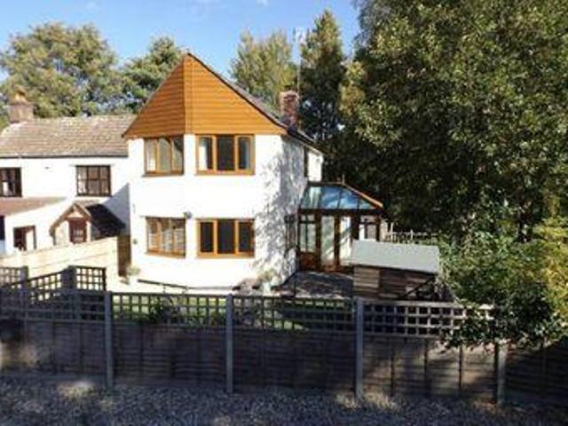 3 Bedrooms Detached house for sale in Nind Lane, Kingswood, Wotton Under Edge, Gloucestershire GL12