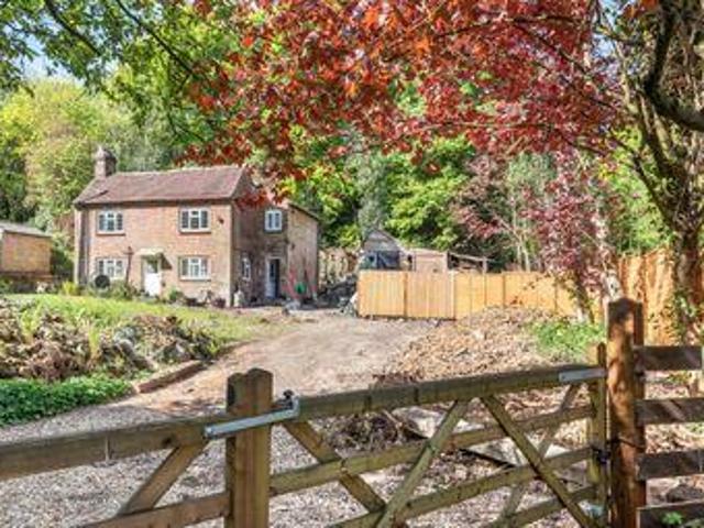 3 Bedrooms Detached house for sale in Northchapel, Petworth GU28