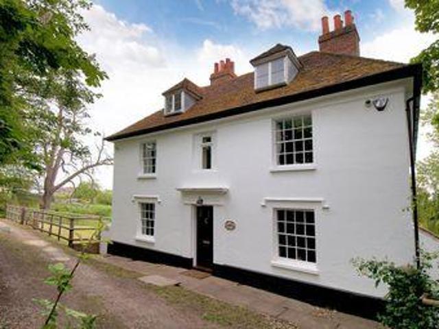 3 Bedrooms Detached house for sale in Oare Road, Faversham ME13