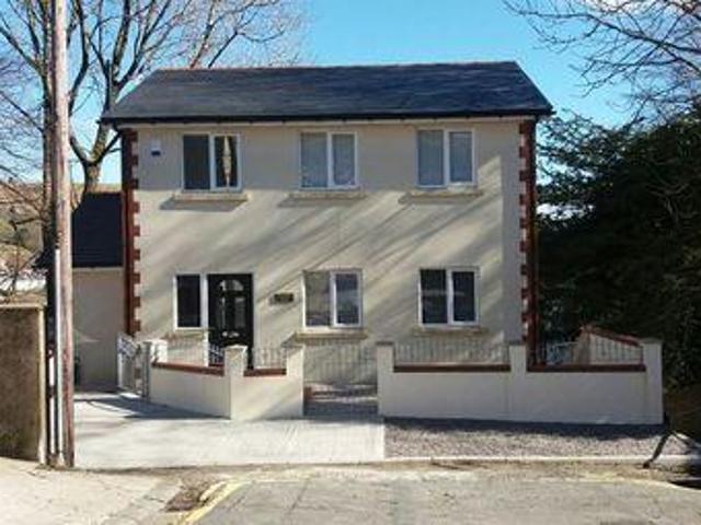 3 Bedrooms Detached house for sale in Old Doctors Surgery, Field Street, Penygraig, Rct. CF40