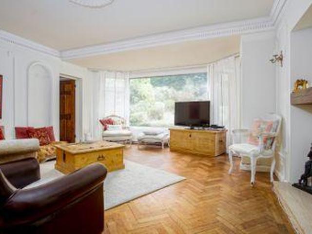 3 Bedrooms Detached house for sale in Old Park View, Enfield EN2