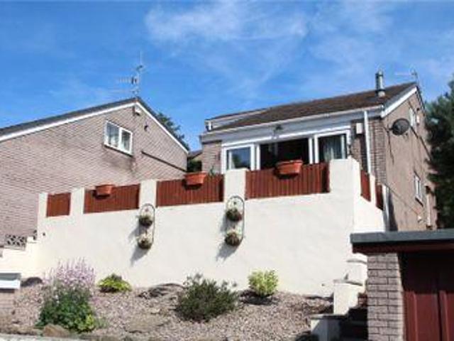 3 Bedrooms Detached house for sale in Ainsdale Drive, Whitworth, Rochdale, Lancashire OL12