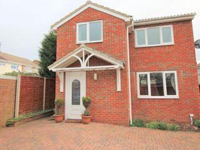 3 Bedrooms Detached house for sale in And 2A, 2 Chestnut Drive, Thornbury BS35