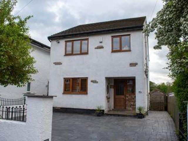 3 Bedrooms Detached house for sale in Apethorn Lane, Hyde SK14
