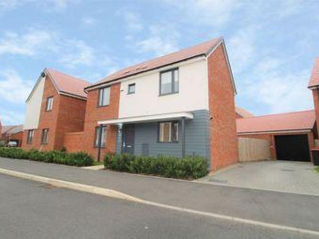 3 Bedrooms Detached house for sale in Ashpole Avenue, Wootton MK43