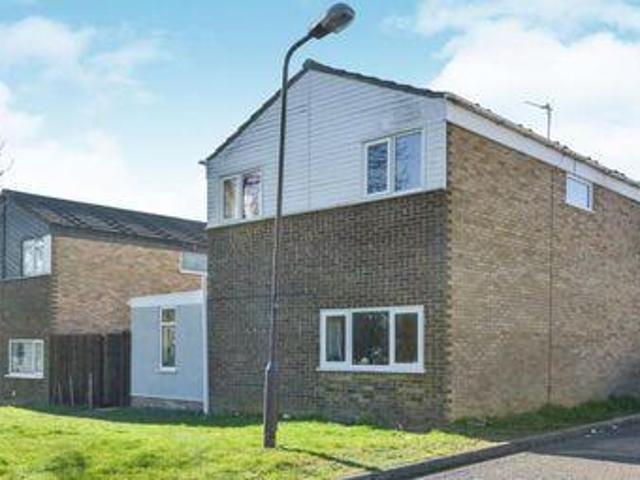 3 Bedrooms Detached house for sale in Buckingham Gate, Eaglestone, Milton Keynes, Bucks MK6