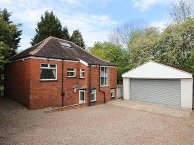 3 Bedrooms Detached house for sale in Butcher Hill, Horsforth, Leeds LS18
