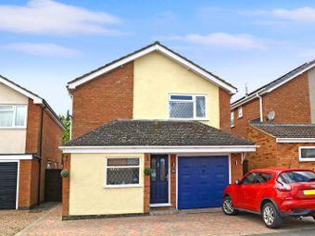 3 Bedrooms Detached house for sale in Batchelor Road, Fleckney, Leicester LE8