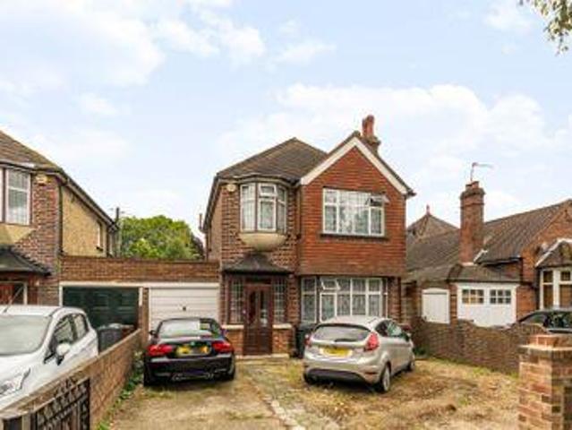 3 Bedrooms Detached house for sale in Bath Road, Hounslow TW3