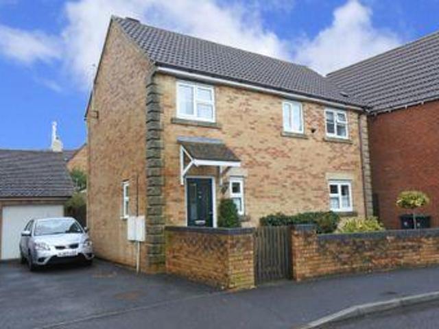 3 Bedrooms Detached house for sale in Brionne Way, Shaftesbury SP7