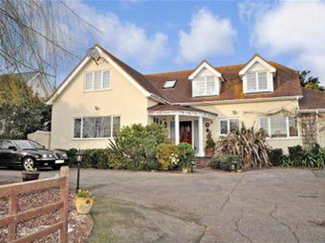 3 Bedrooms Detached house for sale in Broomfield Road, Herne Bay, Kent CT6